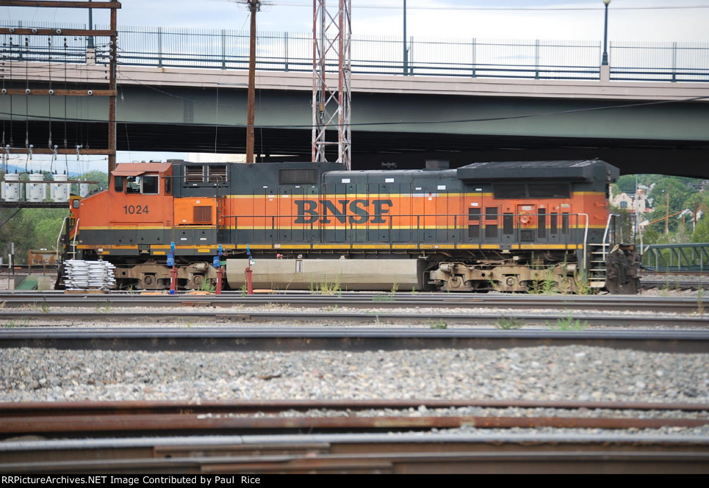 BNSF 1024